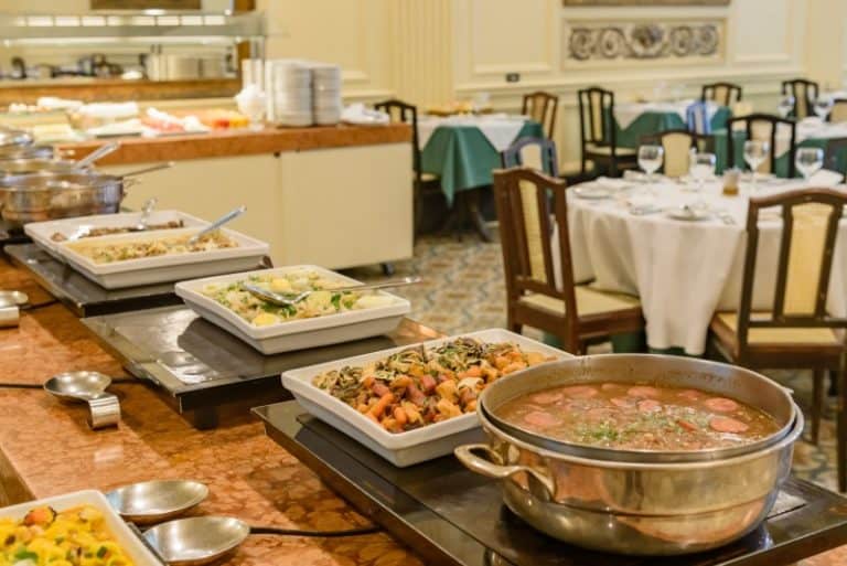 Confeitaria Colombo: um dos cafés mais lindos do mundo fica no Rio